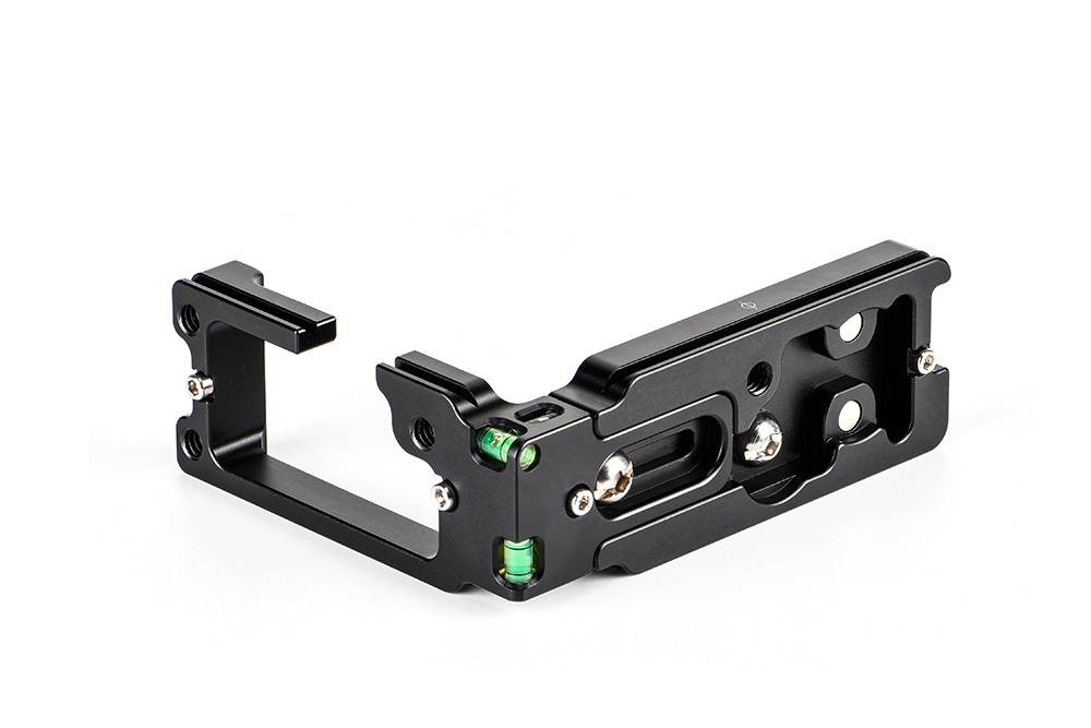 Sunwayfoto PCL-R5 Custom L Bracket for Canon EOS R5 - Landscape Photo Gear